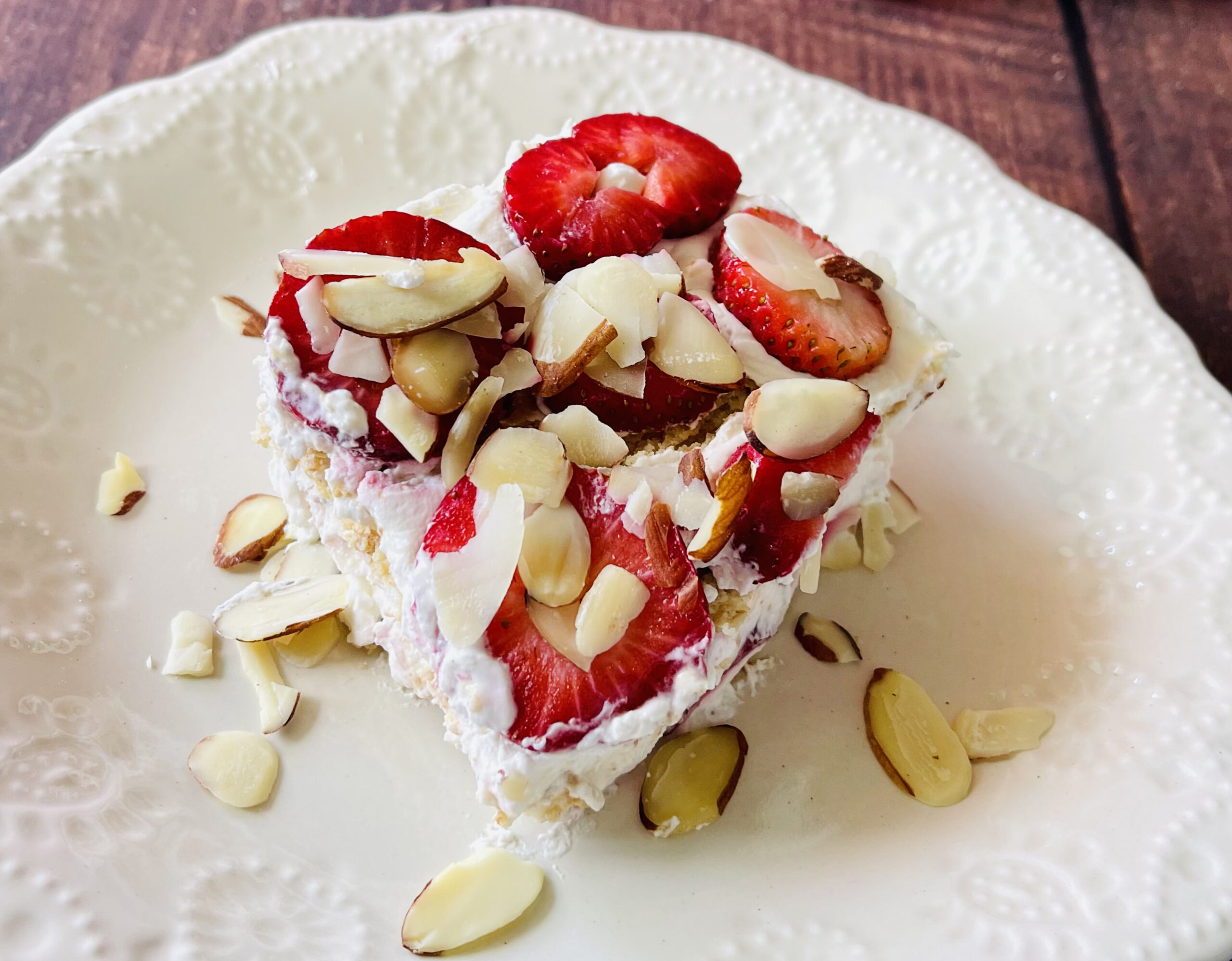 Strawberry No Bake Cake | Crazily Ever After